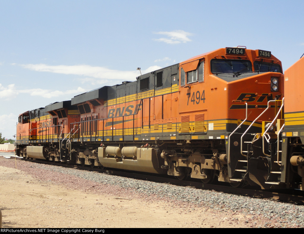 BNSF 7494
